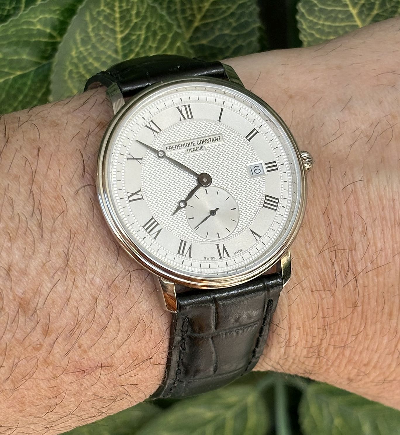 Hands On With The Slimline Frederique Constant FC-245M5S6 Watch – GNOMONIST